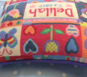 Woolly fabric for your tapestry | Jolly Red